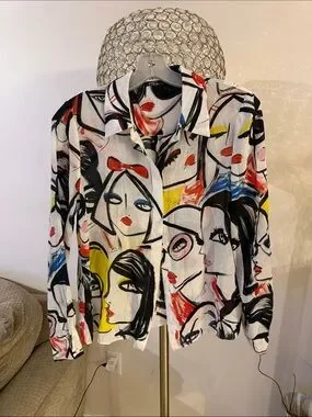 Alice + Olivia | Tops | Alice Olivia White Multi Faceprint Buttondown ...